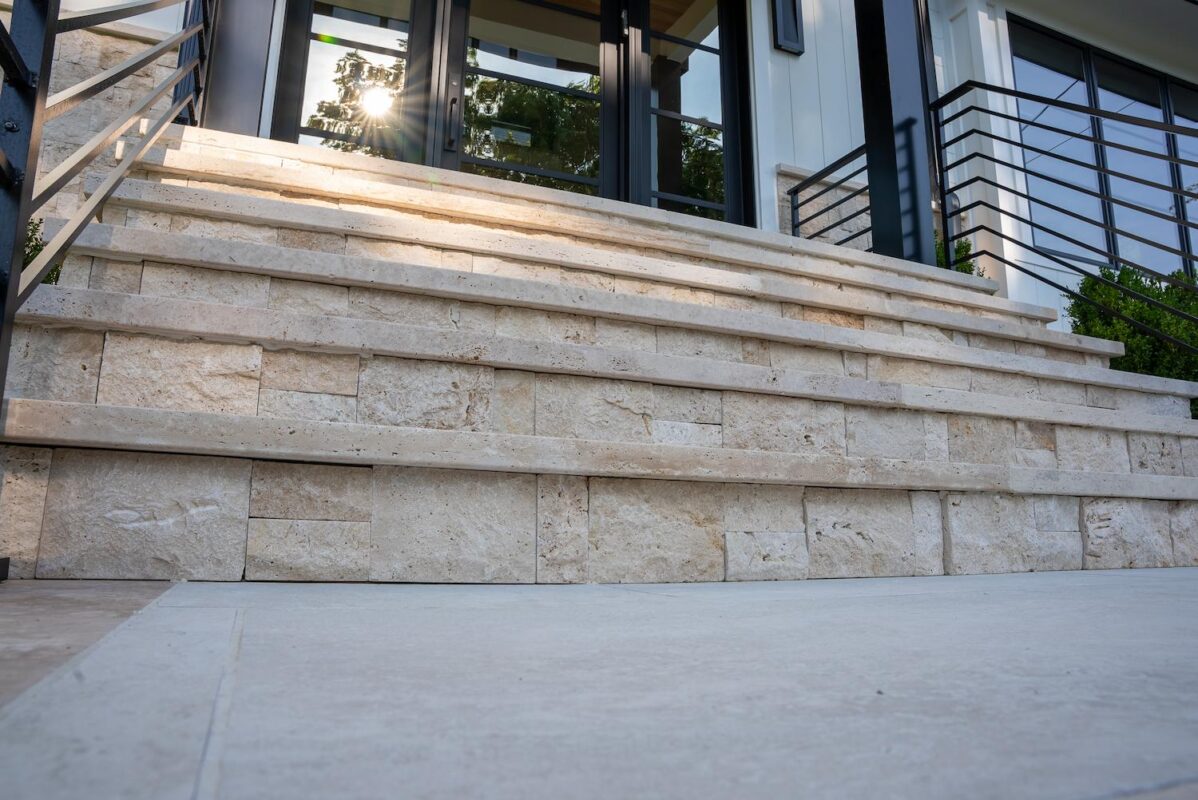 Ivory Travertine Veneer Stone Patterns - NT Pavers